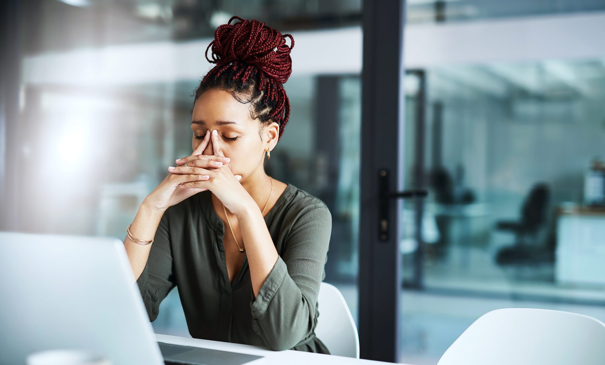 Why Does My Period Smell Like Ammonia? - PinkParcel